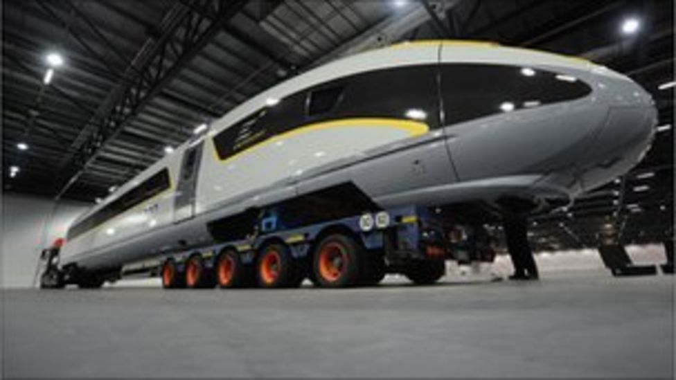 Eurostar unveils £700m train deal - BBC News