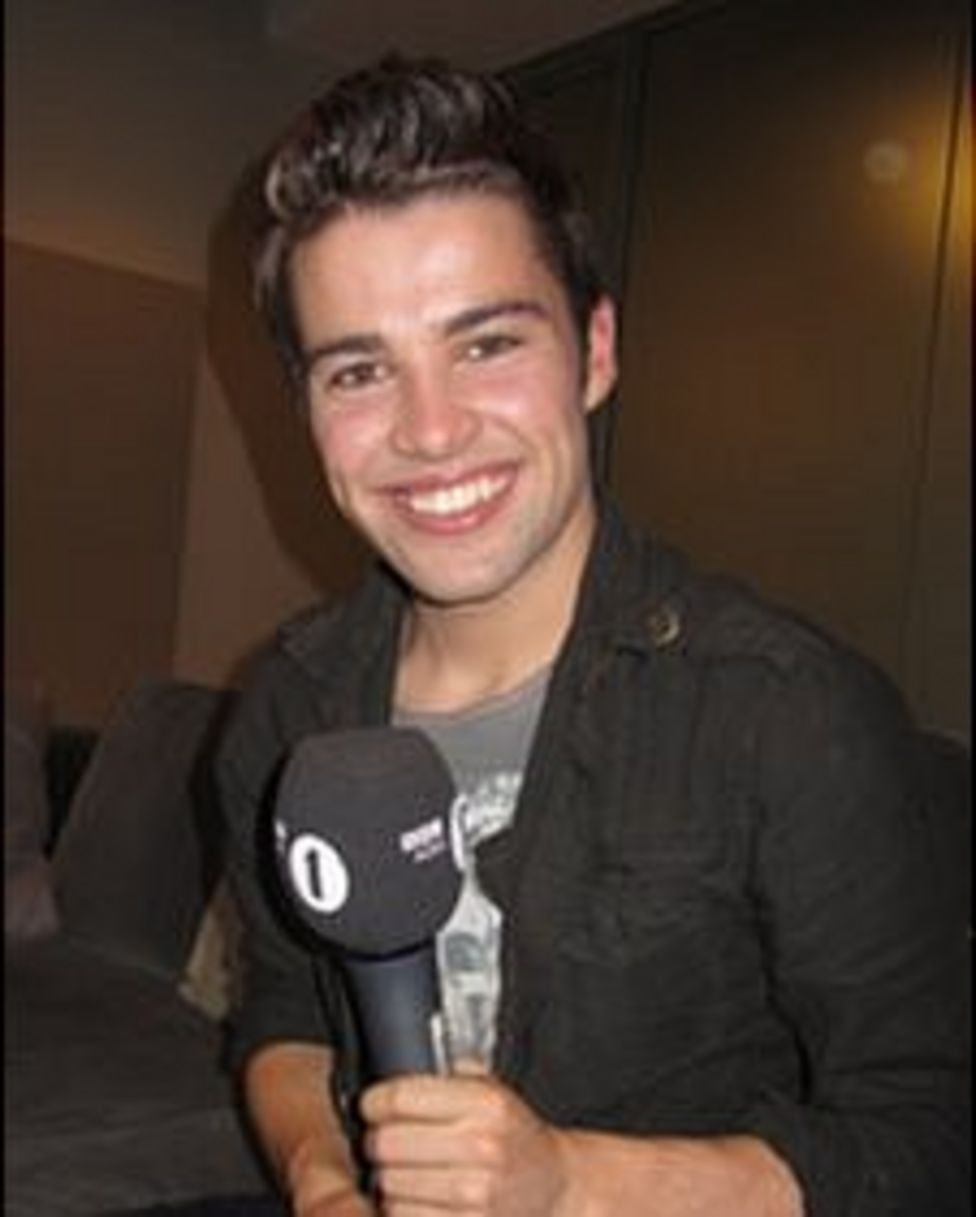 Joe McElderry on his 'shocking' new track - BBC News