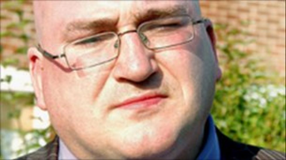 Gangster Domenyk Noonan cleared of Stockport hotel rape - BBC News