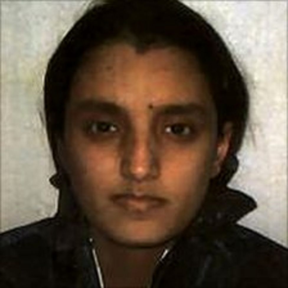 Student guilty of attempted murder of MP Stephen Timms - BBC News