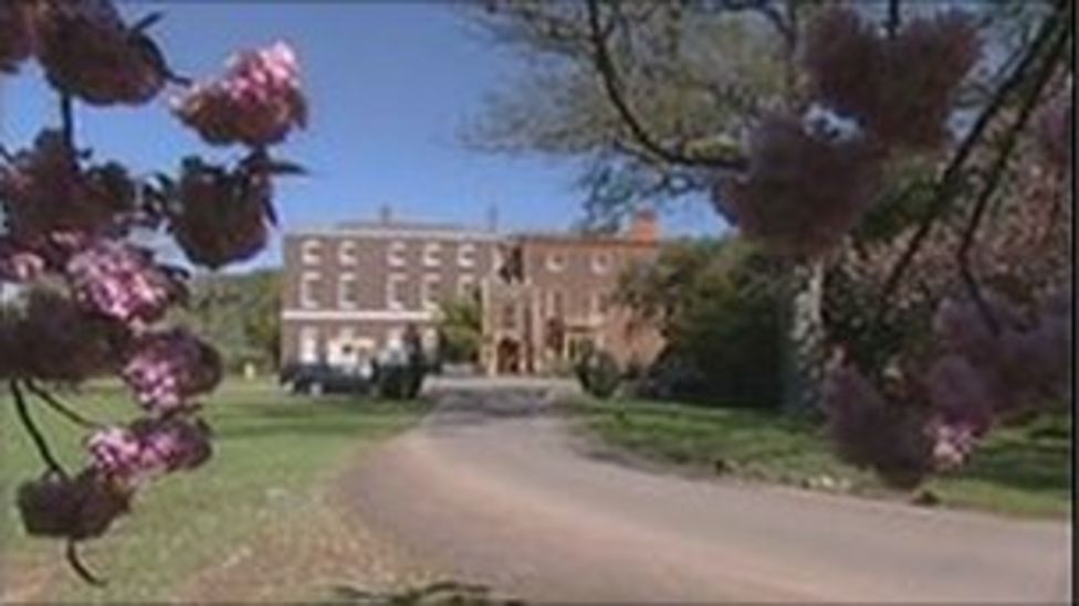 Report finds Brymore School had 'bullying culture' - BBC News