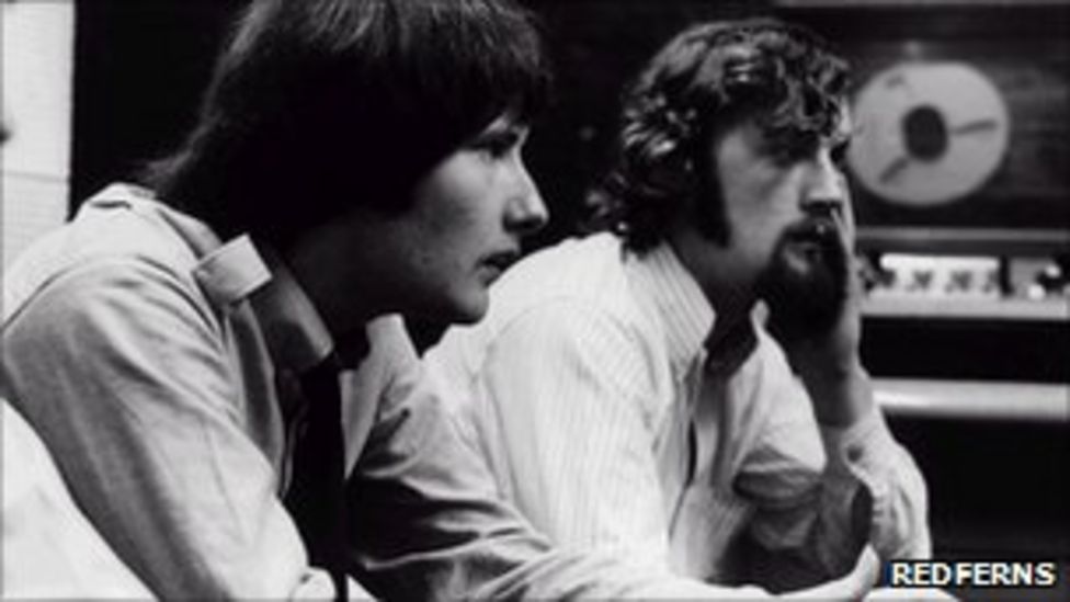 Obituary: Gerry Rafferty - BBC News