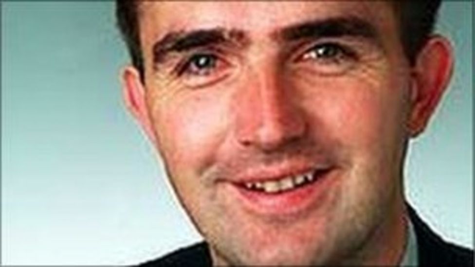 Ex-Worcester MP given charity role - BBC News