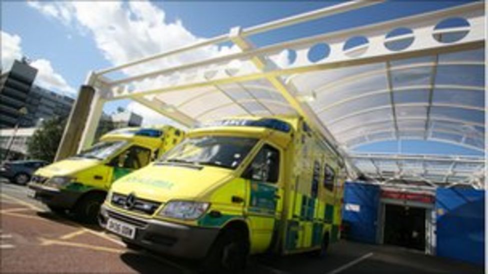 University Hospital Aintree's low death rates praised - BBC News