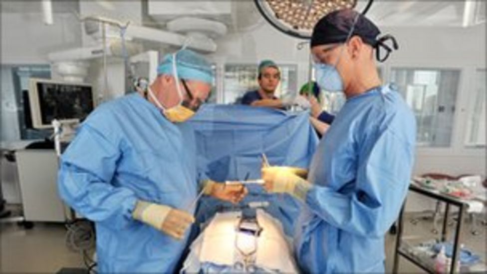 'Cutting edge' central London trauma centre opens - BBC News