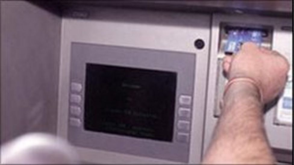 ATM card traps found in Belfast city centre - BBC News