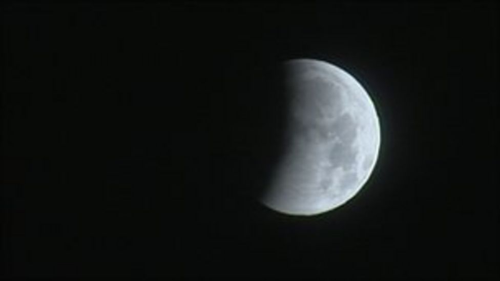 Northern Ireland best place for solstice lunar eclipse - BBC News