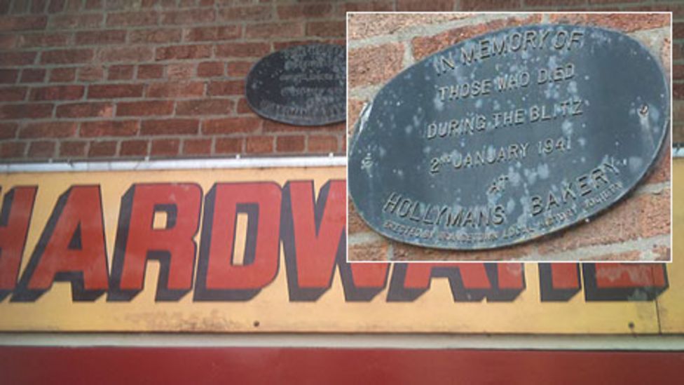 Cardiff's 'worst night' of Blitz remembered 70 years on - BBC News