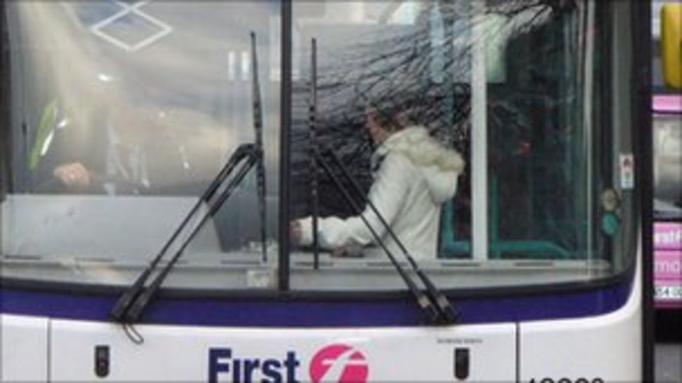 Charges for Cornwall's concessionary bus pass holders - BBC News