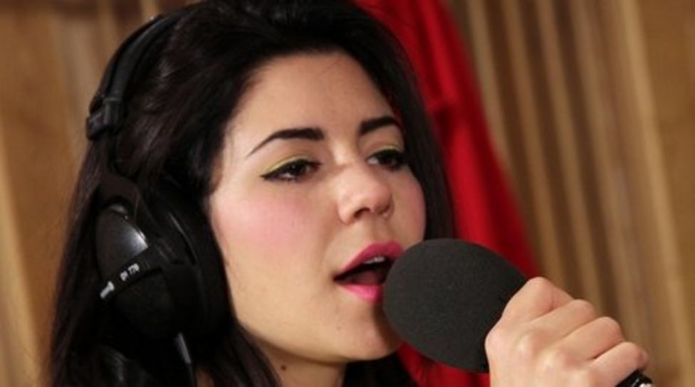 Marina and the Diamonds: Putting the pop in pop art - BBC News
