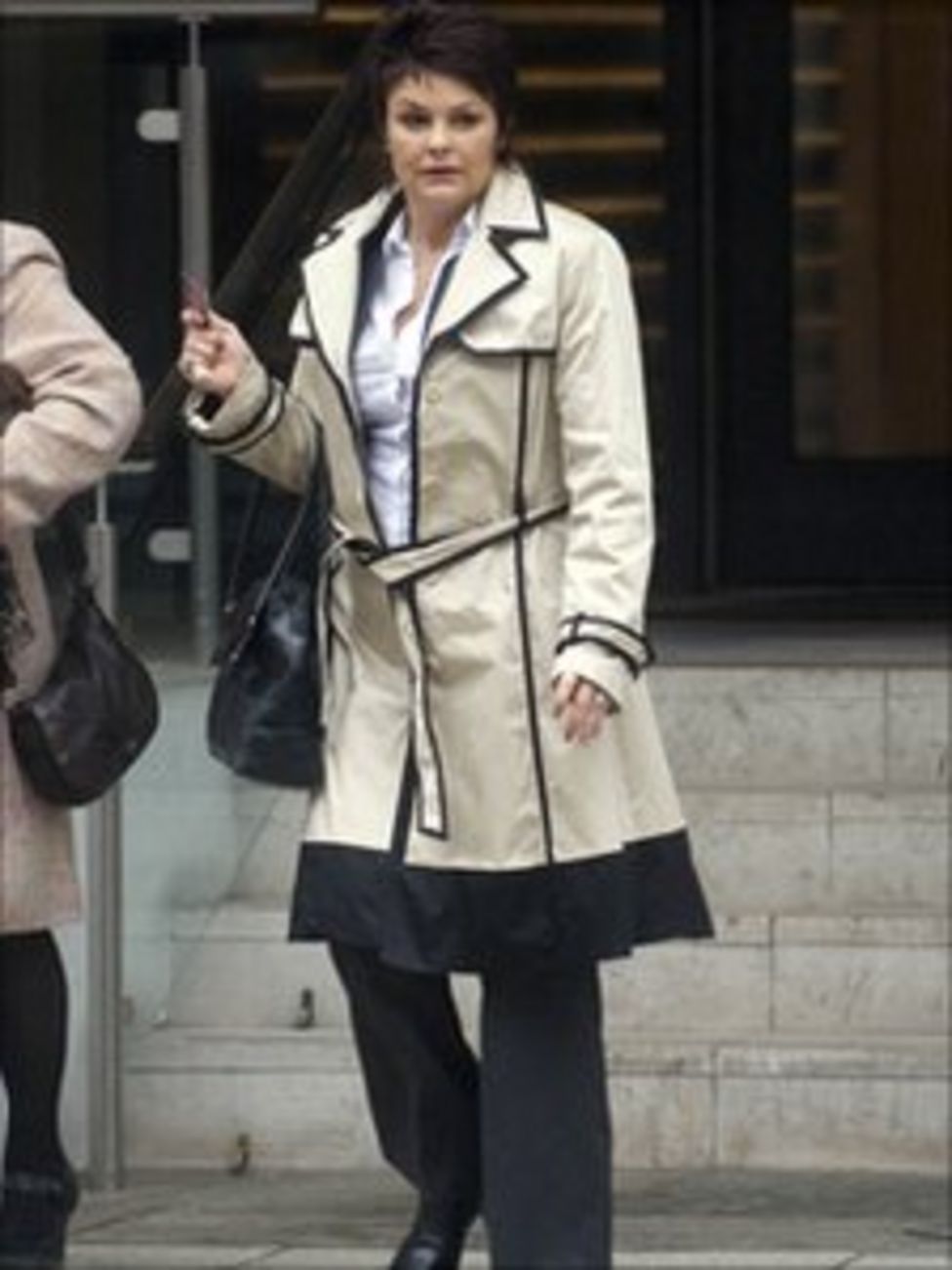 Llanelli paramedic cleared after shopping on duty - BBC News