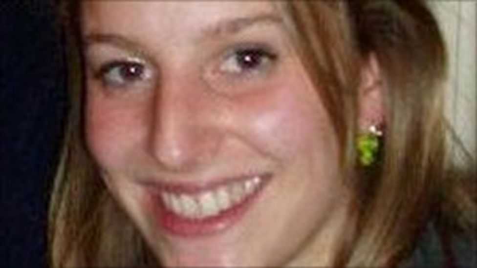 Jo Yeates murder suspect questioned for third day - BBC News