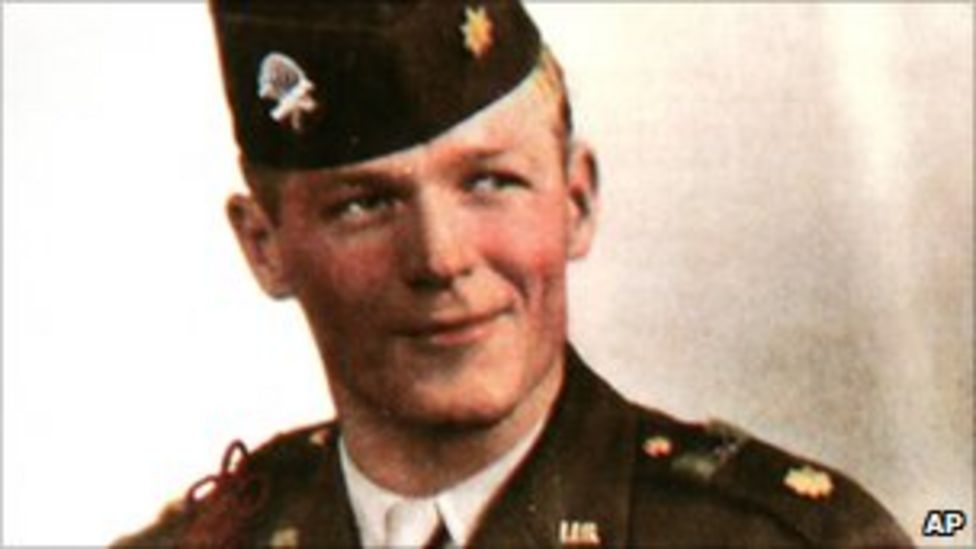 Band of Brothers' Maj Richard Winters dies aged 92 - BBC News
