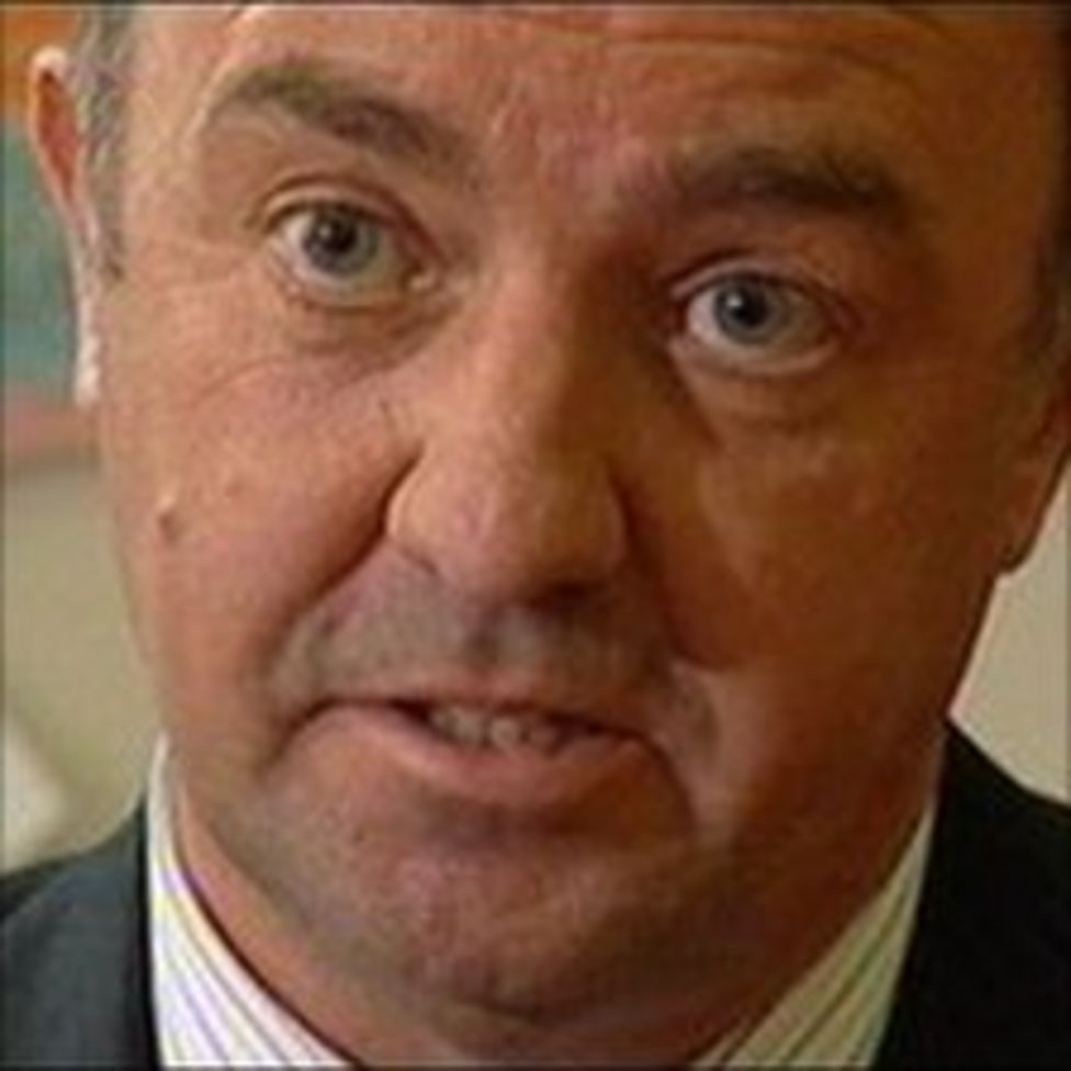 Birmingham council children's manager Colin Tucker goes - BBC News