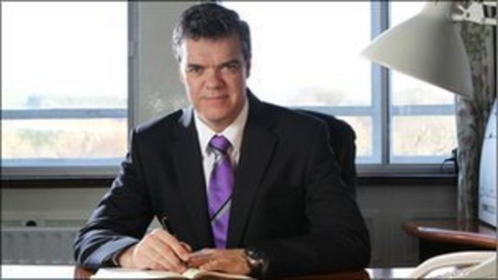 Controversy over new Magilligan prison governor - BBC News