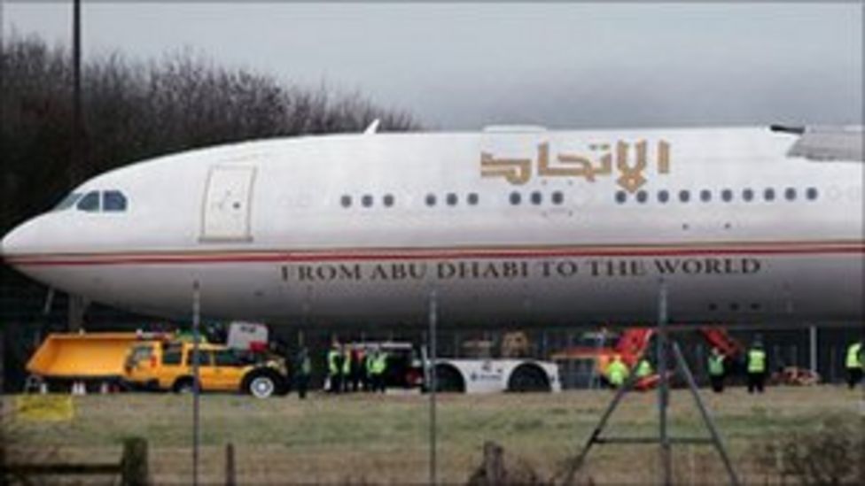 Man admits aircraft bomb hoax after plane diverted - BBC News
