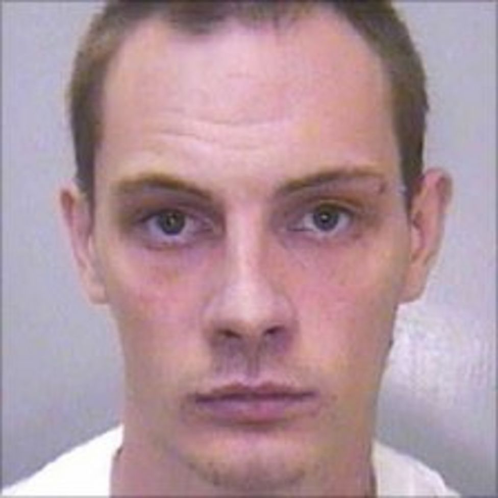 Nottingham child dispute murderer jailed for life - BBC News