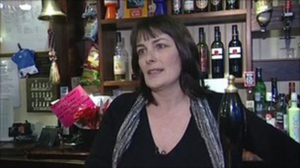 Pub landlady Karen Murphy wins TV football court case - BBC News
