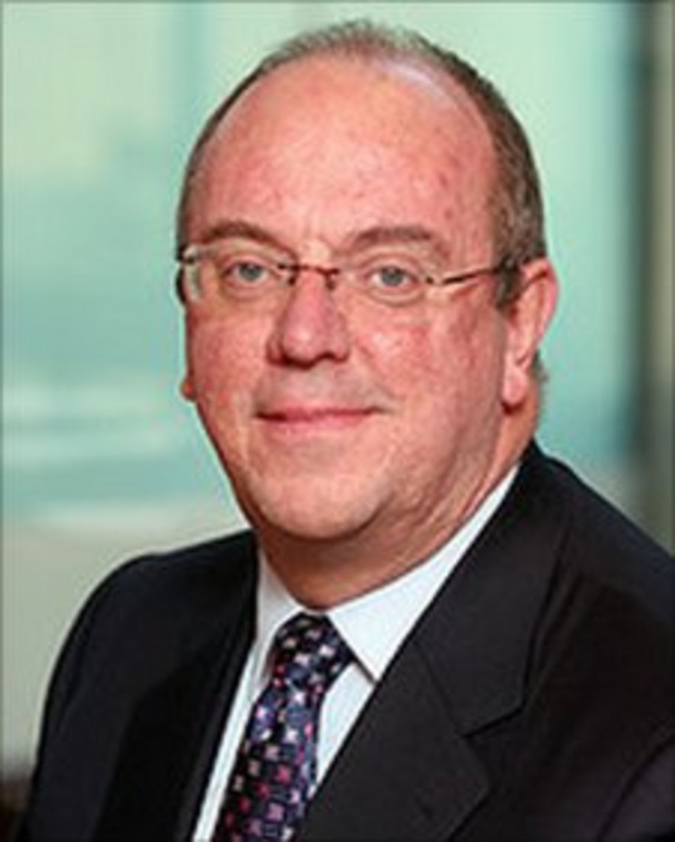 Hospitals must adapt to new world, says NHS chief - BBC News