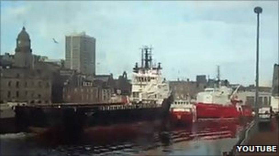 Aberdeen Harbour ships collision caught on camera - BBC News