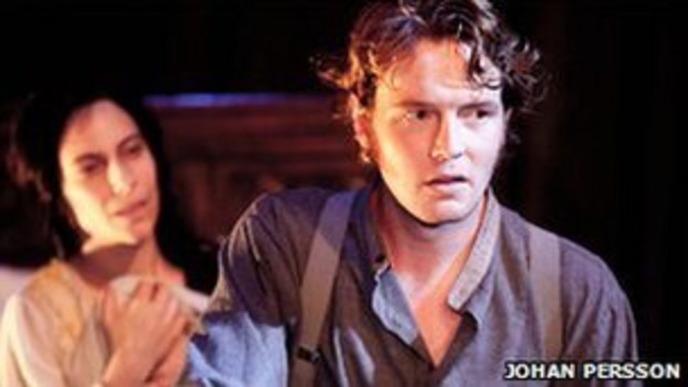 Olivier Award for David Thaxton in Sondheim's Passion - BBC News