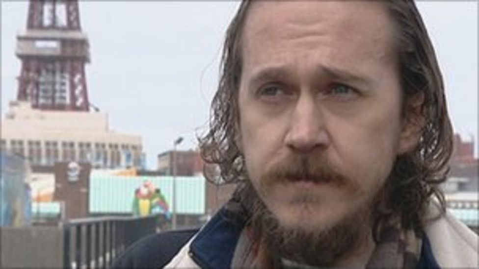 Lytham '£2m Asbo' man overturns 2003 town centre ban - BBC News