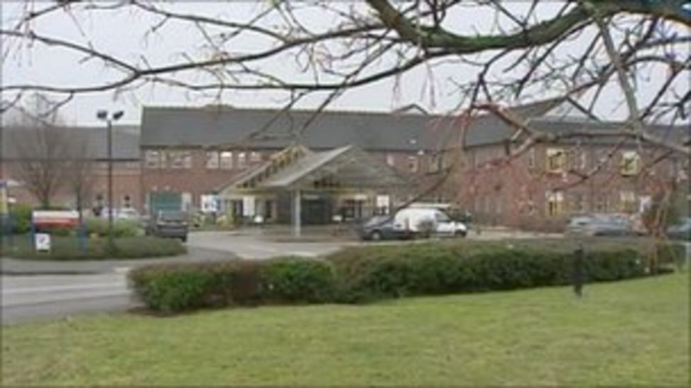 Norovirus: Chirk and Mold hospitals also hit - BBC News