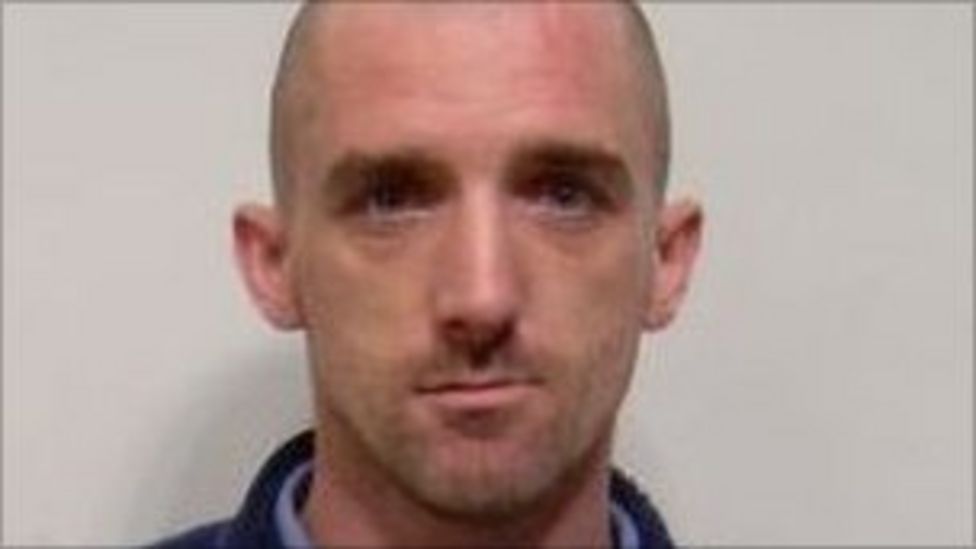 Man jailed for life for Great Yarmouth murder - BBC News