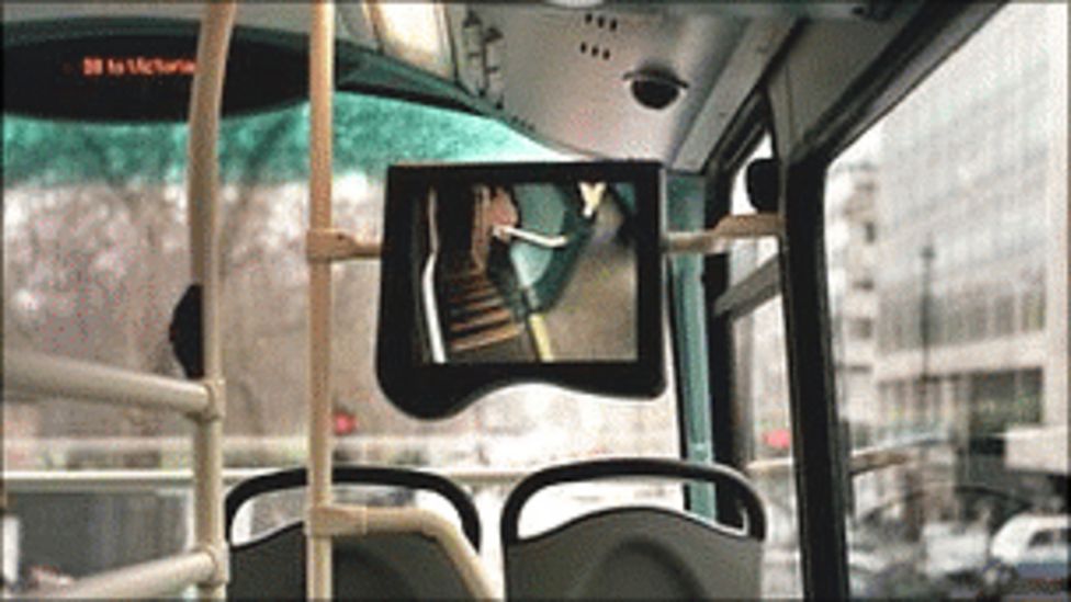 Minister's help for under-threat Arriva bus services - BBC News