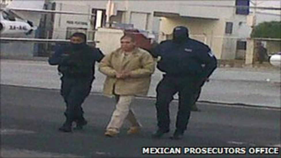 Tijuana 'cartel boss' Arellano Felix extradited to US - BBC News