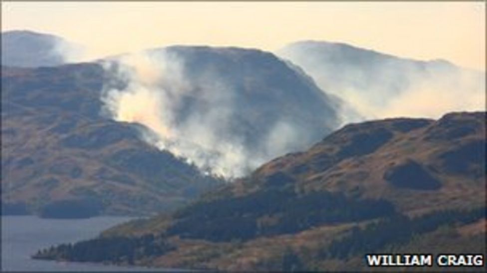 Six people airlifted from Torridon wildfire - BBC News
