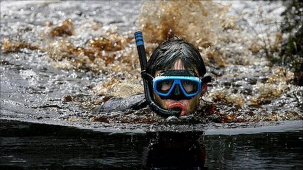 Man wins Gurning World Championships in Cumbria for second time - BBC News