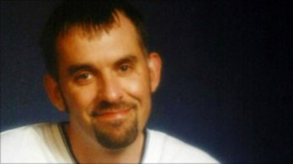 Pc killer David Bieber loses bid to sue authorities - BBC News