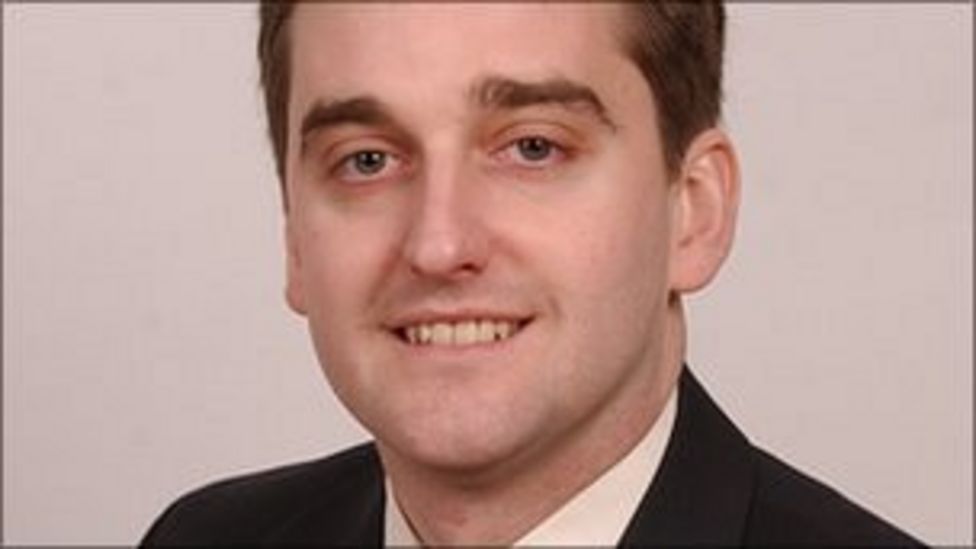 Nick Ramsay AM considers Welsh Tory leadership bid - BBC News