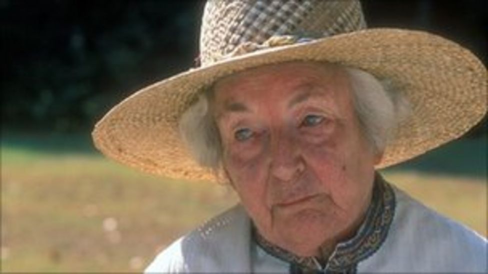 Rumer Godden's Dumfriesshire country home up for sale - BBC News