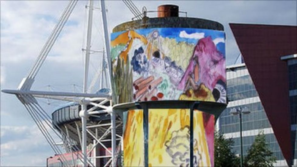 Cardiff water tower 50ft high mural unveiled - BBC News