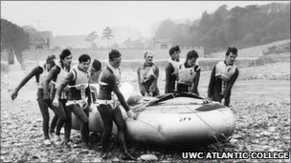 Atlantic College students' RIB sea safety revolution - BBC News
