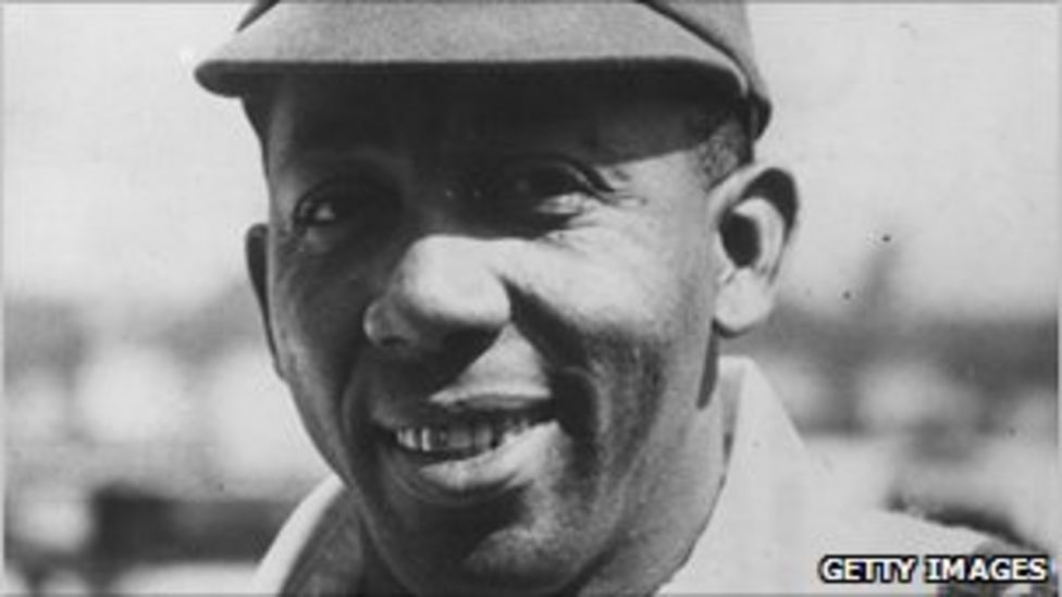 Learie Constantine honoured by Nelson - BBC News