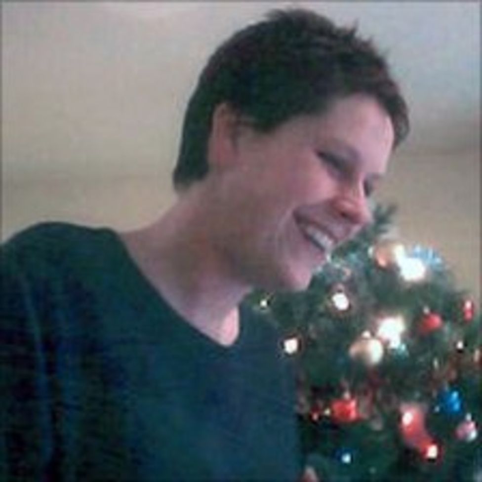 Jon-Jaques Clinton's wife murder conviction quashed - BBC News