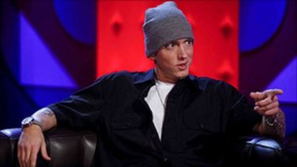 Rapper Eminem to headline Bangor Tennent's Vital festival - BBC News
