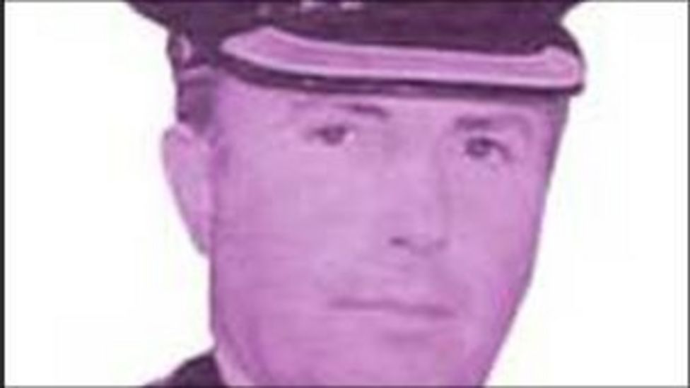 RUC men's murders: anger at Irish government - BBC News