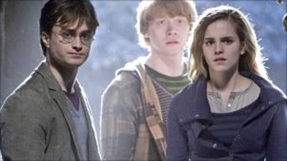 Harry Potter films get all-night screening at BFI Imax - BBC News