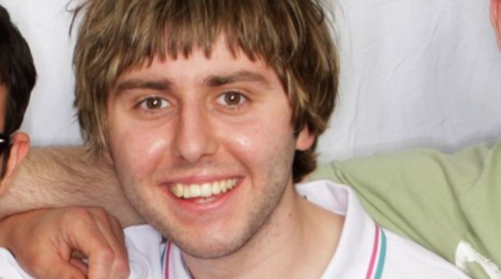 Inbetweeners actor James Buckley marries Clair Meek - BBC News