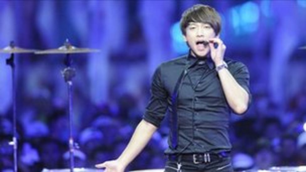 The dark side of South Korean pop music - BBC News