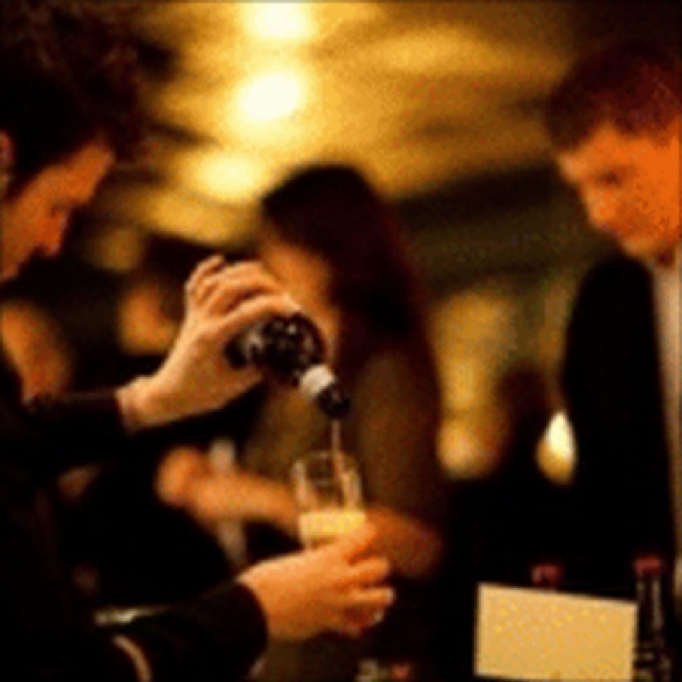 Scottish pubs look to a brighter future - BBC News
