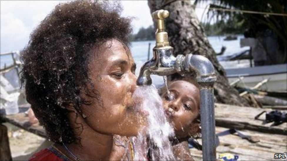 'Super sand' to help clean up dirty drinking water - BBC News