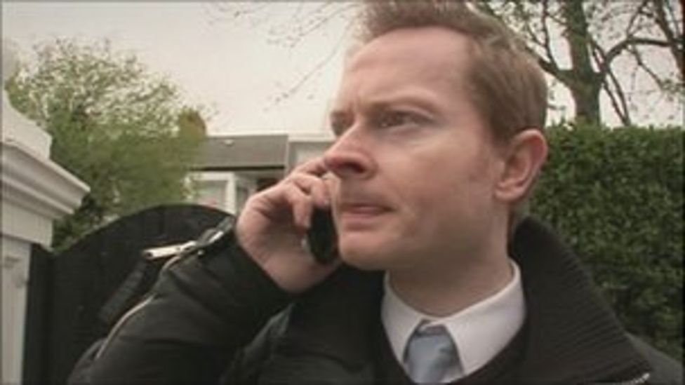 Tory Boy takes on Sir Stuart Bell in documentary film - BBC News