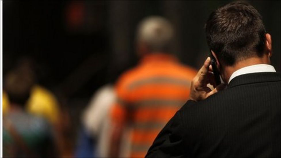 Mobile phone child health risk investigation - BBC News