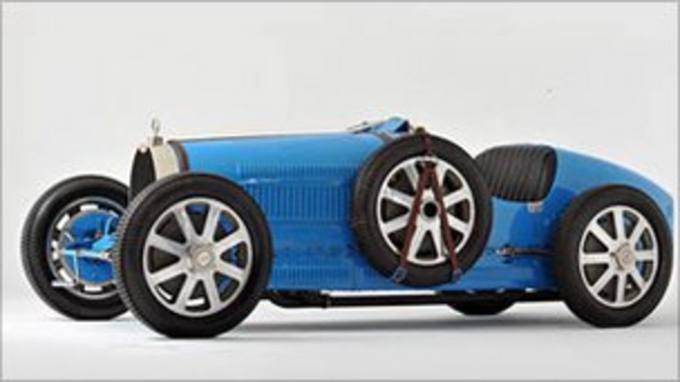 Vintage Bugatti bought for £60 auctioned for £430k - BBC News