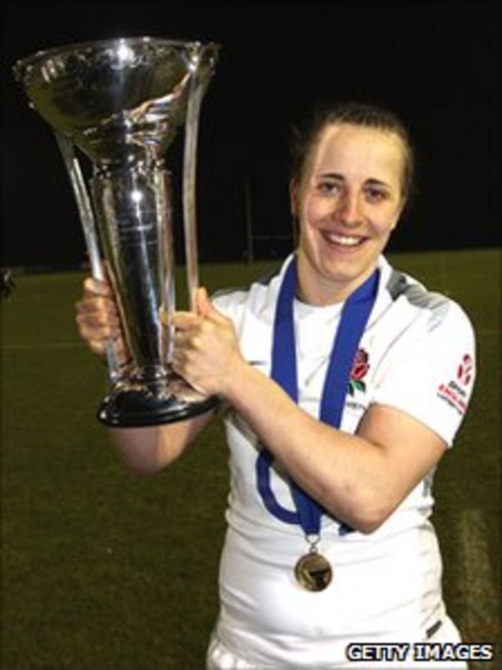 England rugby star Katy McLean Sunderland's top student - BBC News